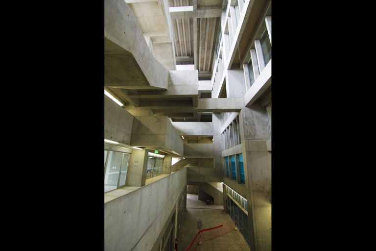 Engineering and Technology University UTEC - interior - modlar.com