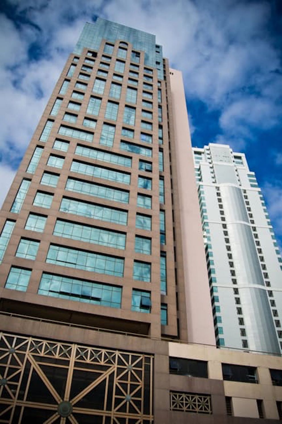 Blue tinted window tower block - modlar.com