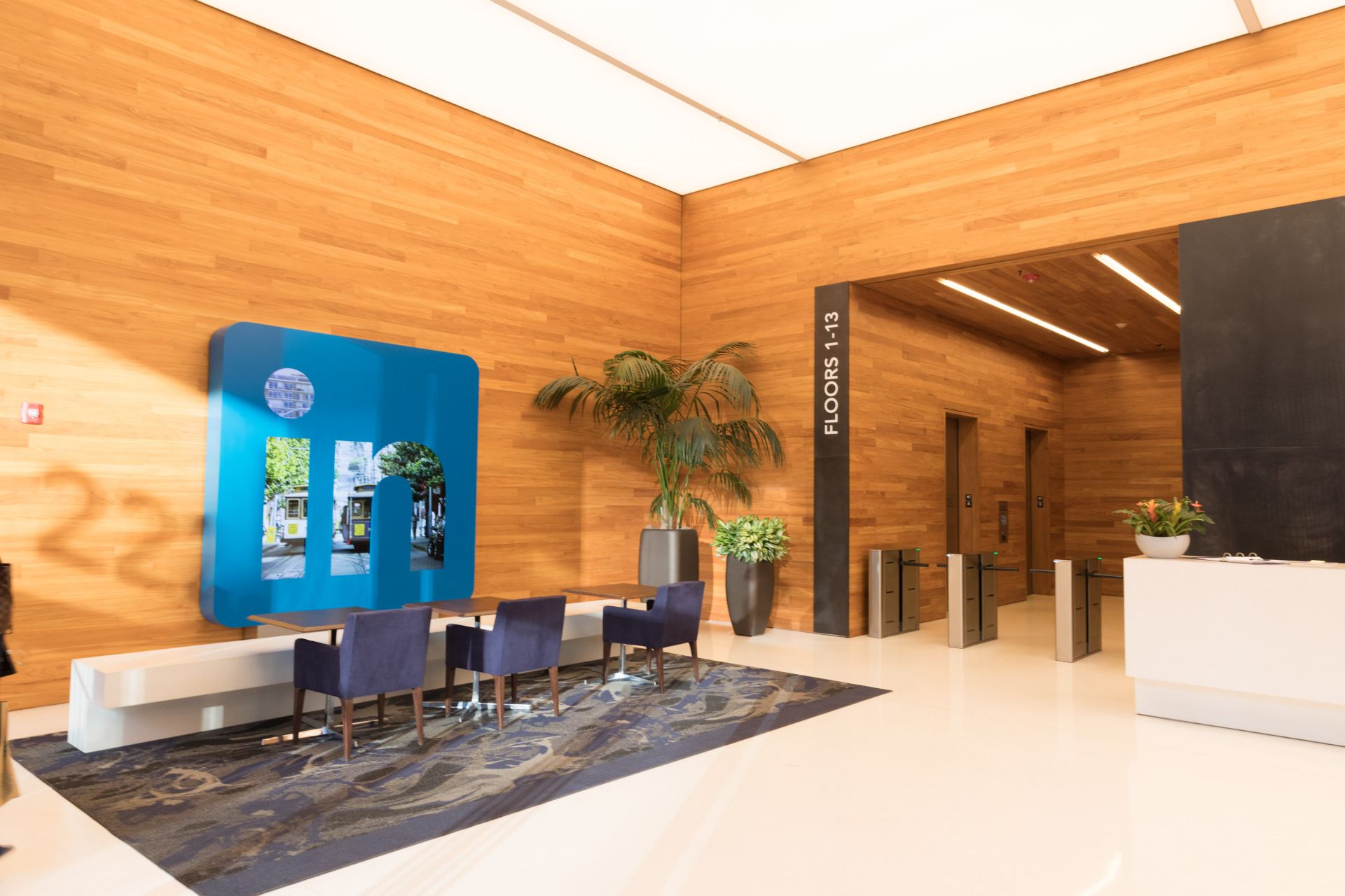 LinkedIn Office - Interior - modlar.com