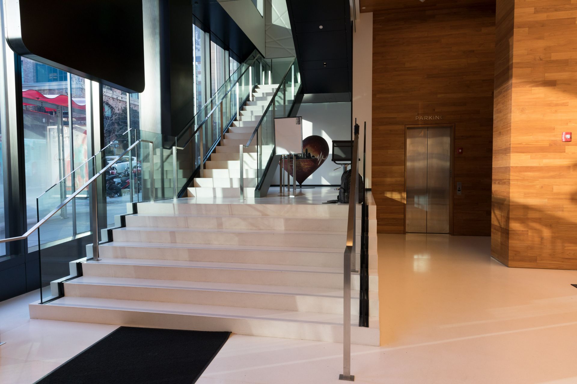 LinkedIn Office - Interior Stairway - modlar.com