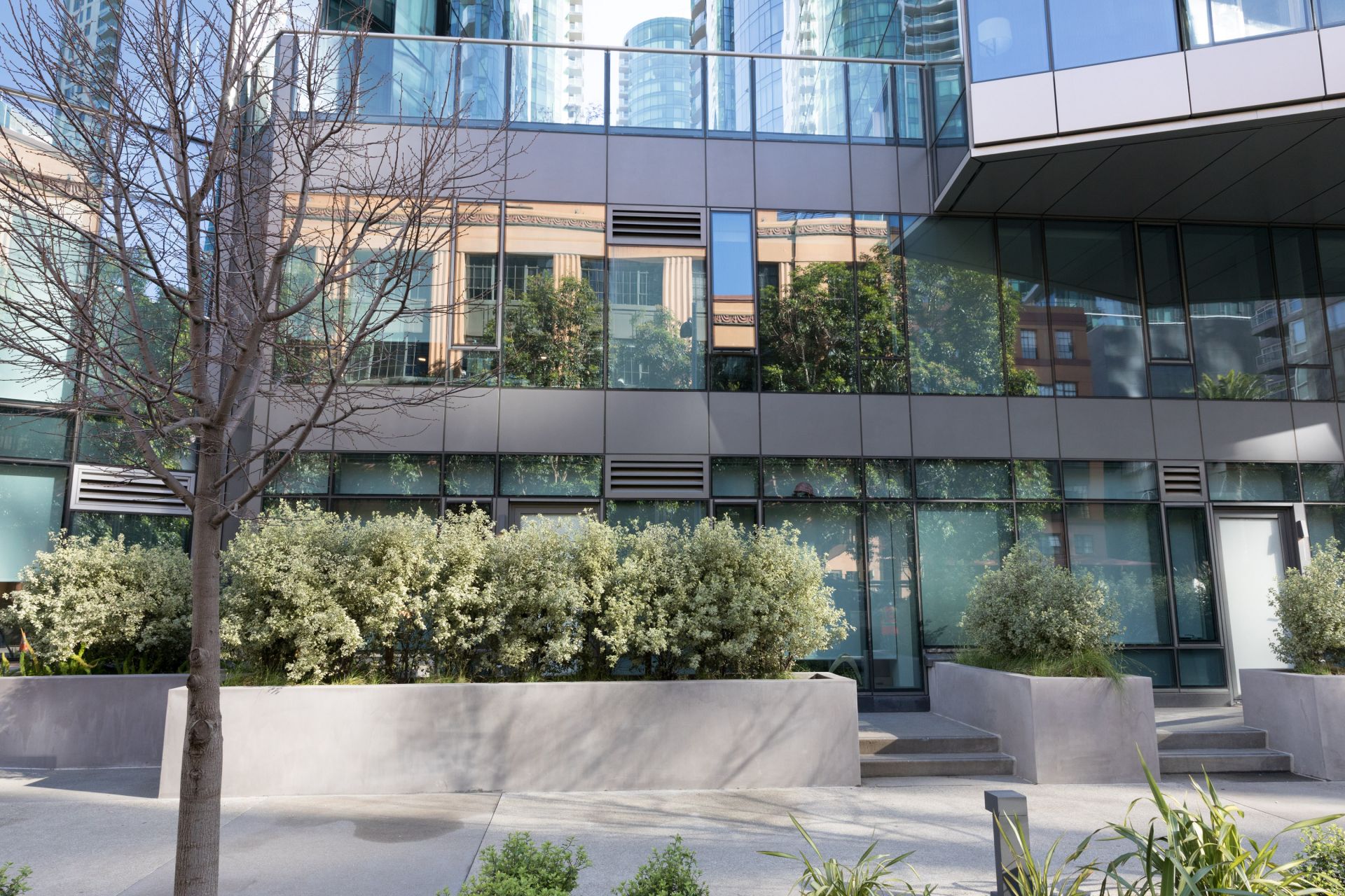 Building Exterior with Planter Blocks - modlar.com