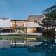 Marble House - Exterior - modlar.com