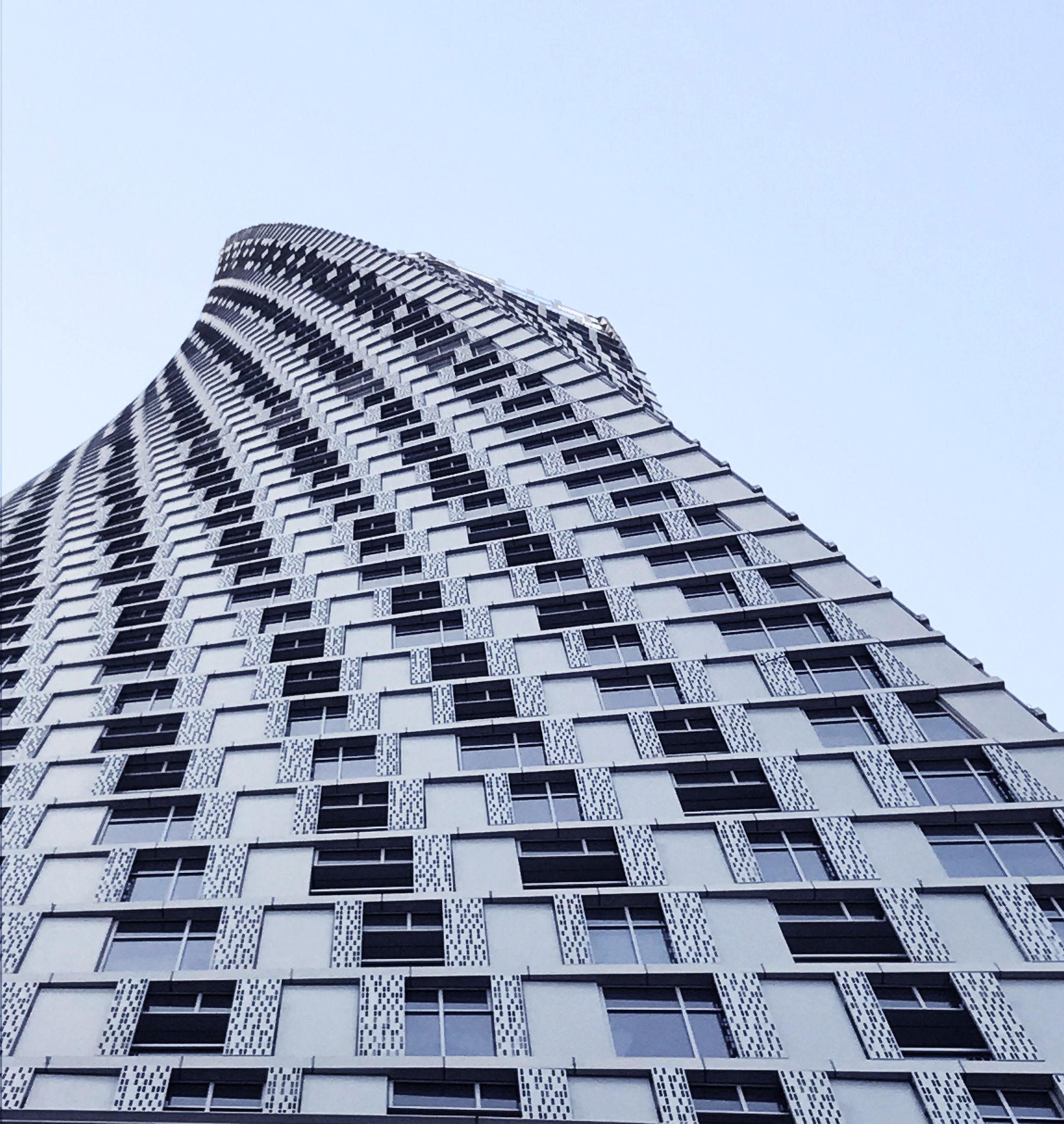 Cayan Tower - modlar.com