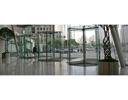 Crystal TQ Glass Revolving Door - modlar.com