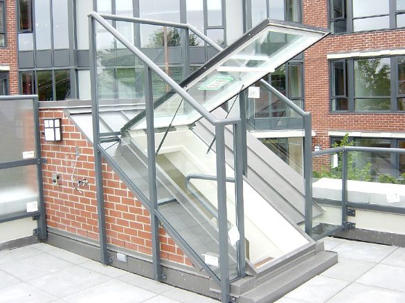 Vinyl Curb Mounted Glass Roof Door - modlar.com