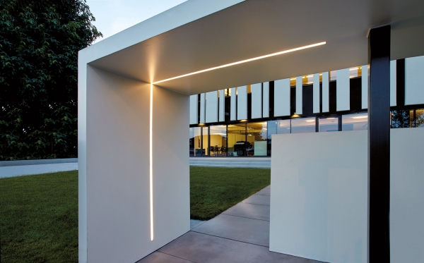 Continuous Rod Minimal Surface Mounted Light - modlar.com