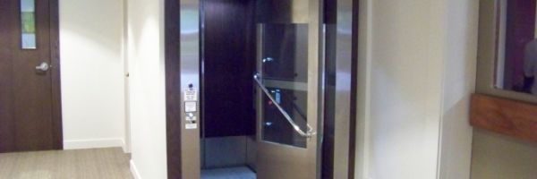 Commercial Traction Lift - modlar.com